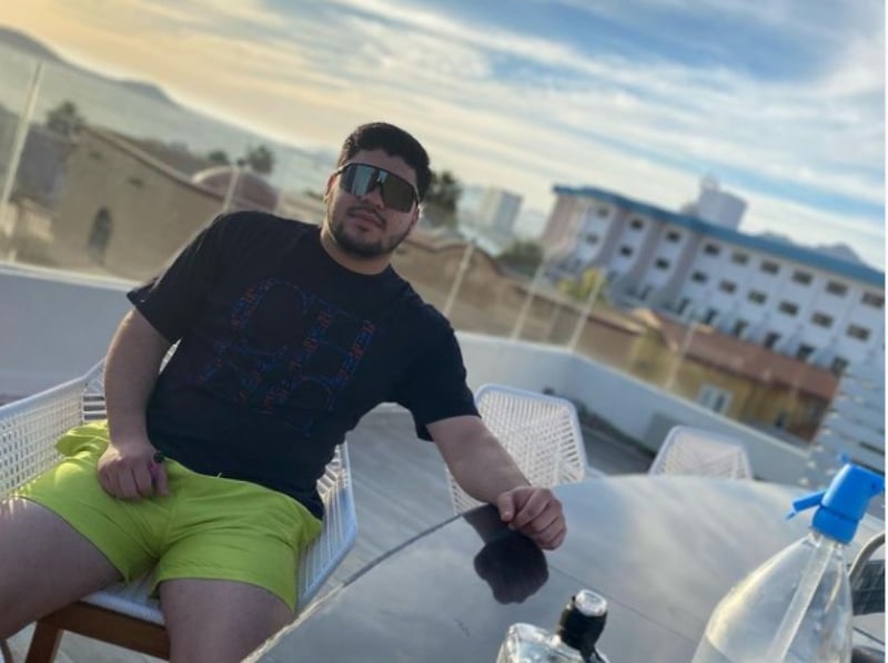 Asesinan a Alex Quintero, cantante de narcocorridos, en Sonora | Quinto ...