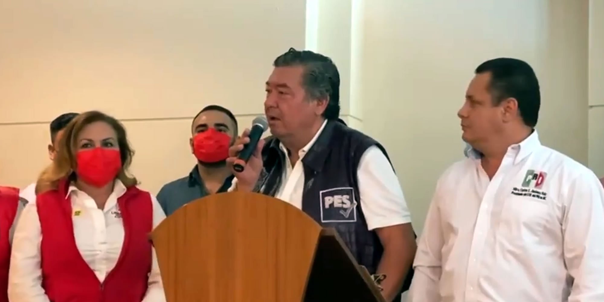 El PRI en Baja California anuncia apoyo a la candidatura de Hank Rhon ...