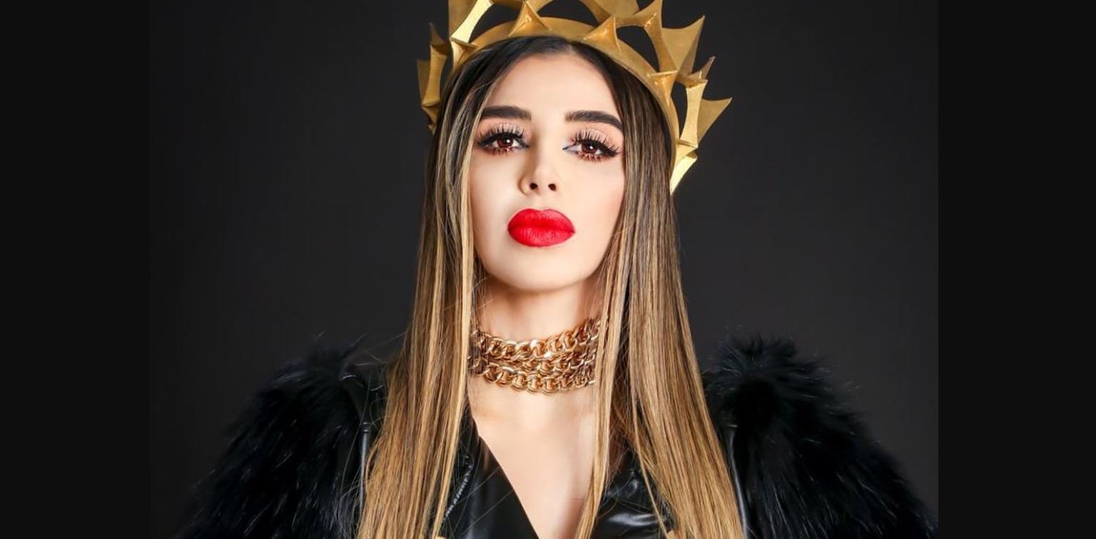 A Emma Coronel no la dejan bañar y le dan agua en mal estado, asegura ...