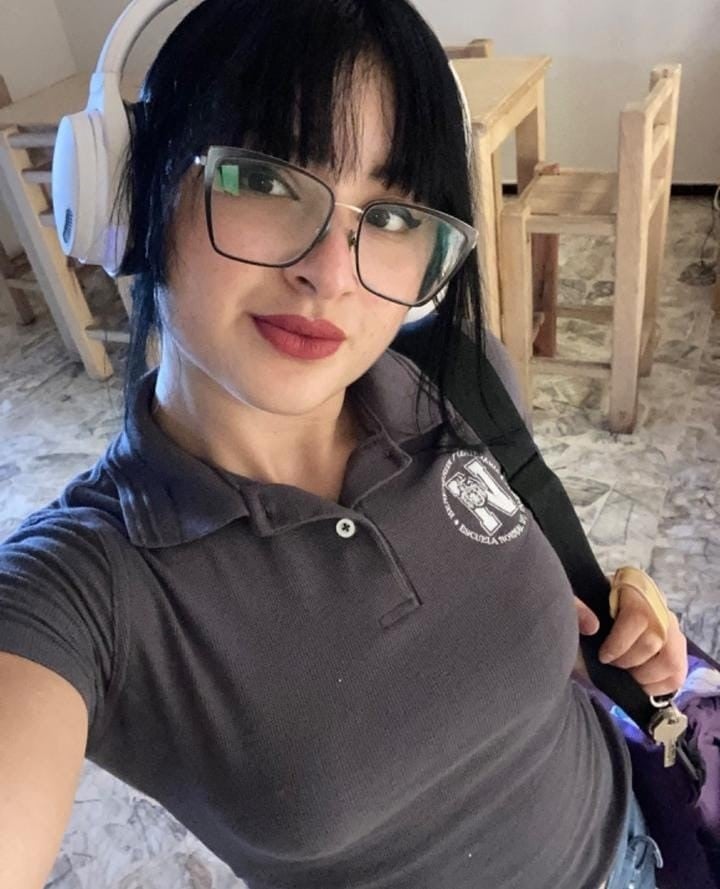 Maestra de primaria enamora en redes por su escultural figura | Quinto ...